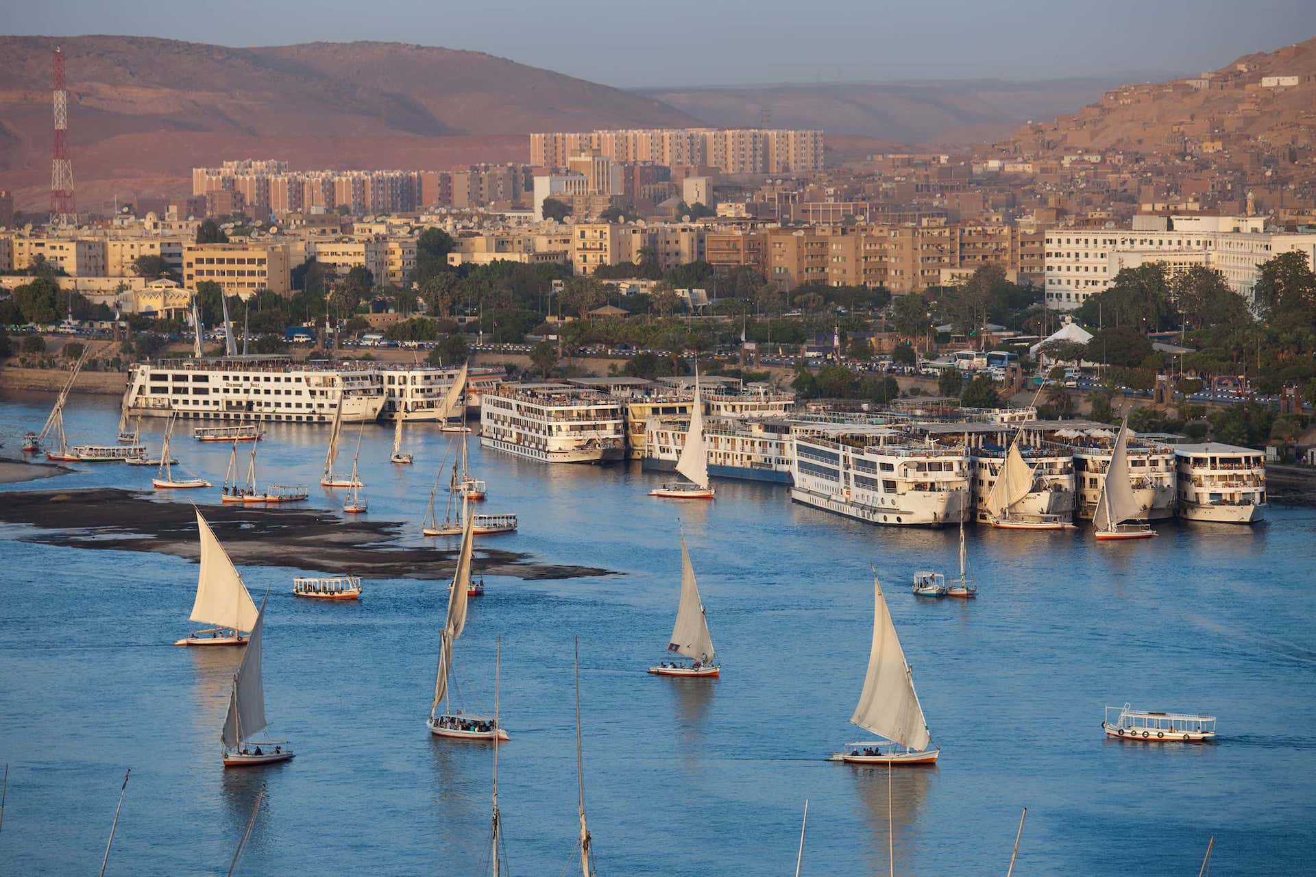 Egyptian Red Sea & Nile Cruise Boat Trip - Explore