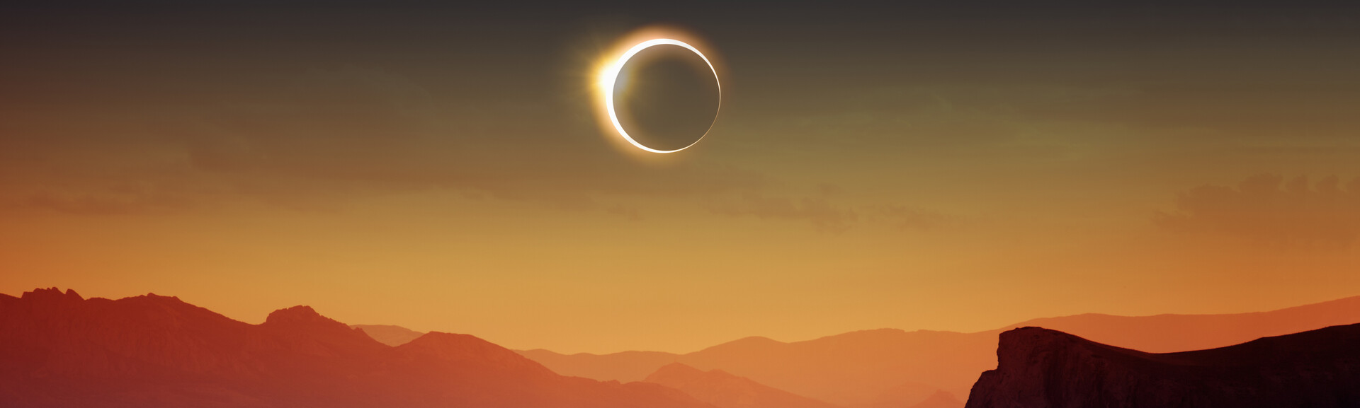 Arctic Eclipse Departure | Spitsbergen, Greenland and Iceland Solar ...